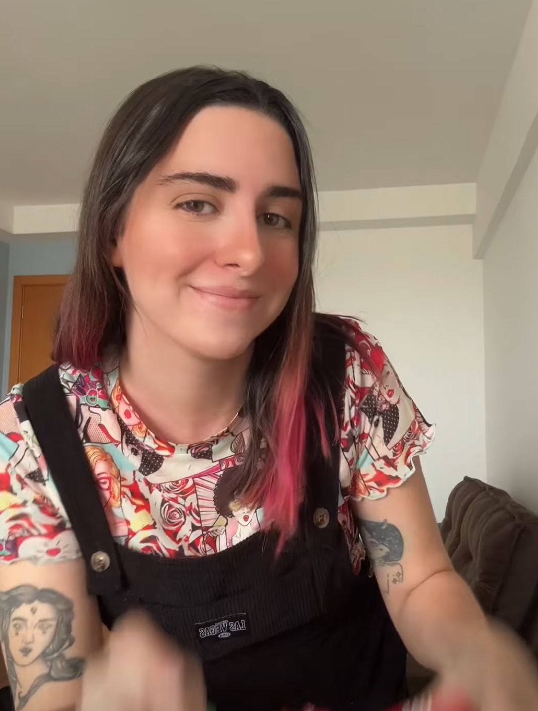 Sobre a artista Sarah Outeiro